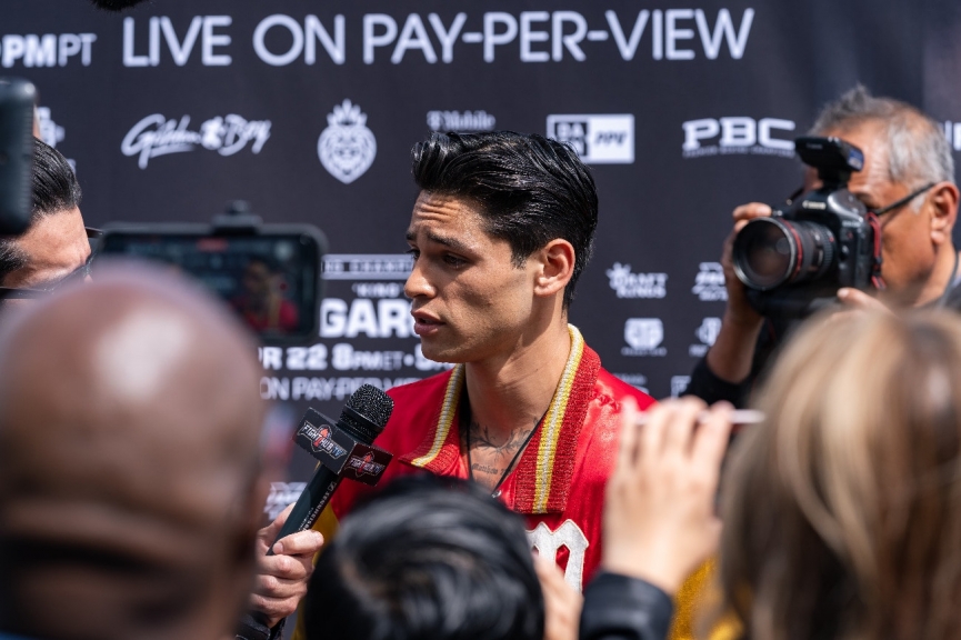 Gyan Garcia chỉ trích Davis trước trận đấu, tuyên bố sẽ hạ knock-out ...