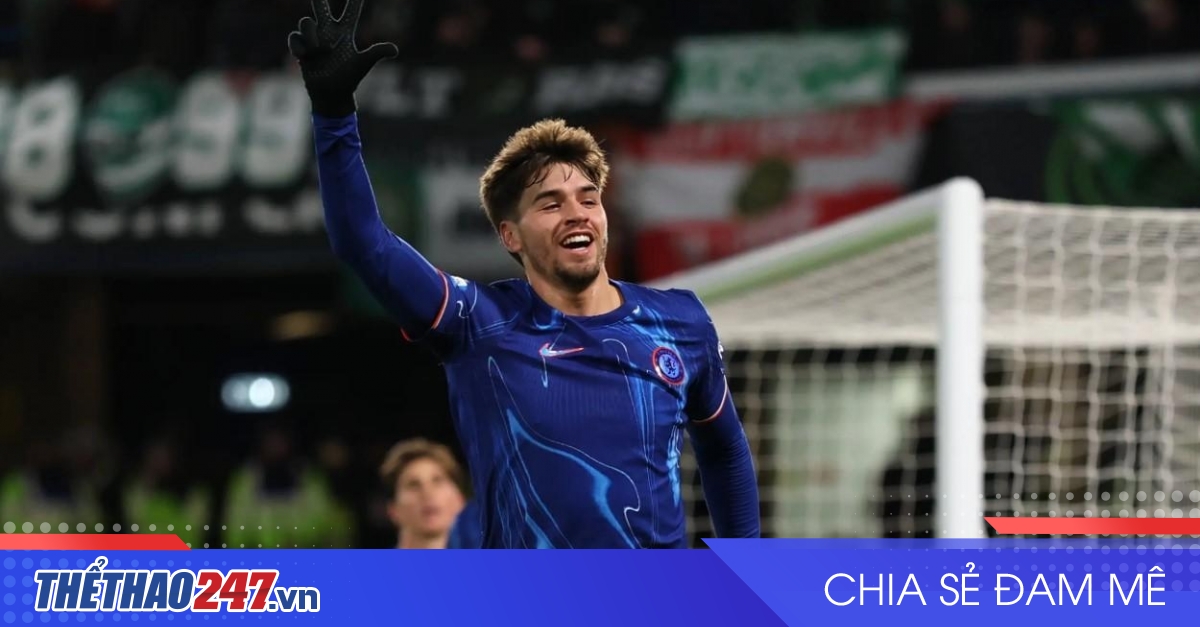 Marc Guiu tỏa sáng rực rỡ cùng Chelsea, Barca tiếc hùi hụi