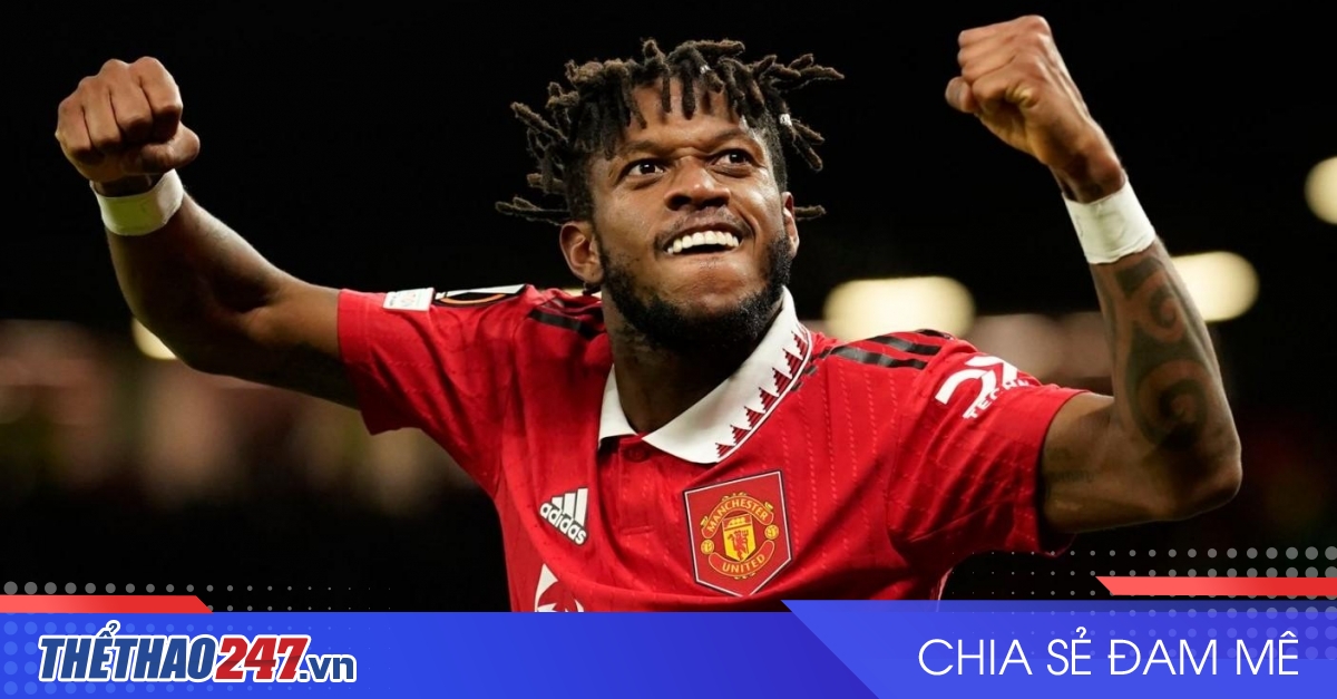 Ông lớn ra tay, Fred chuẩn bị tái xuất Premier League