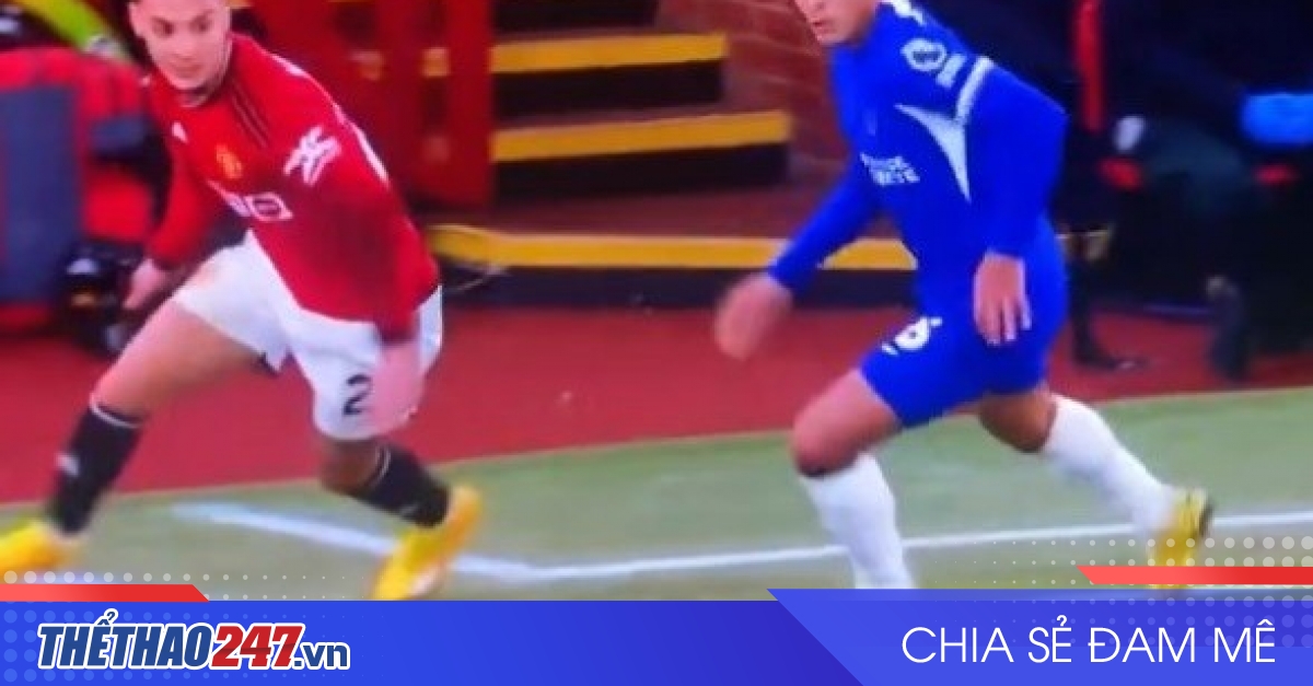 Bị Antony ‘xâu kim’, sao Chelsea bị CĐV kêu gọi giải nghệ