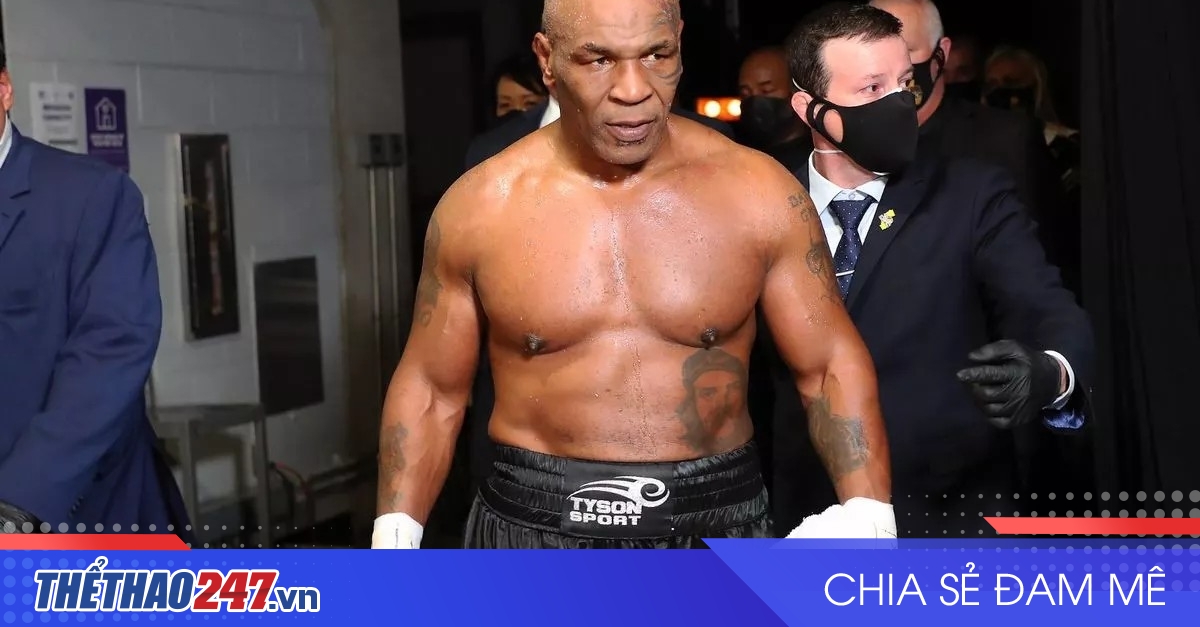 Mike Tyson khoe vóc dáng ấn tượng ở tuổi 58