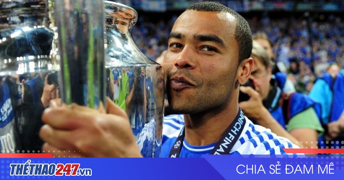 Ashley Cole bước vào Đại sảnh danh vọng Ngoại hạng Anh