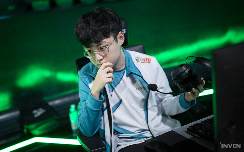 DK Showmaker: 'T1 chỉ thay mỗi đường trên nên vẫn còn rất mạnh'