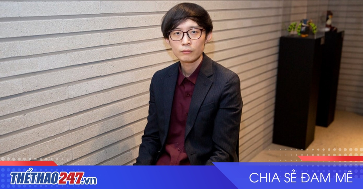 HLV Dplus KIA bị bất ngờ bởi con bài Garen của Chovy