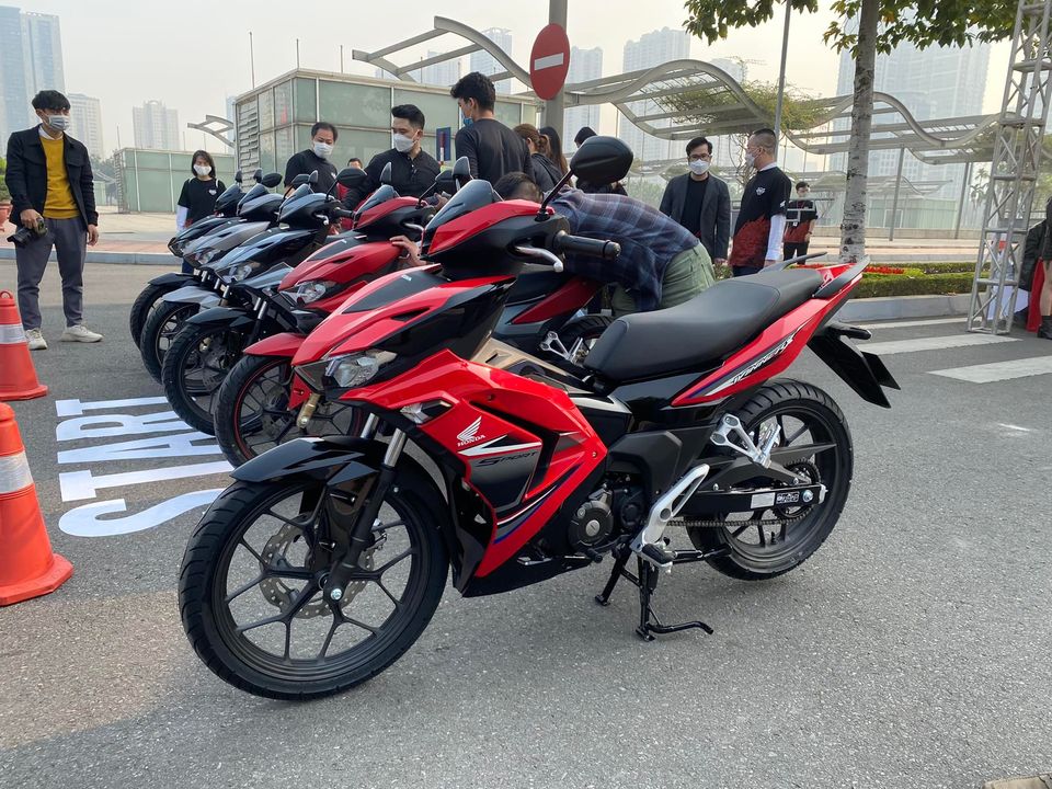 Ảnh thực tế Honda Winner X 2022 vừa ra mắt, nhiều nâng cấp đấu Yamaha ...