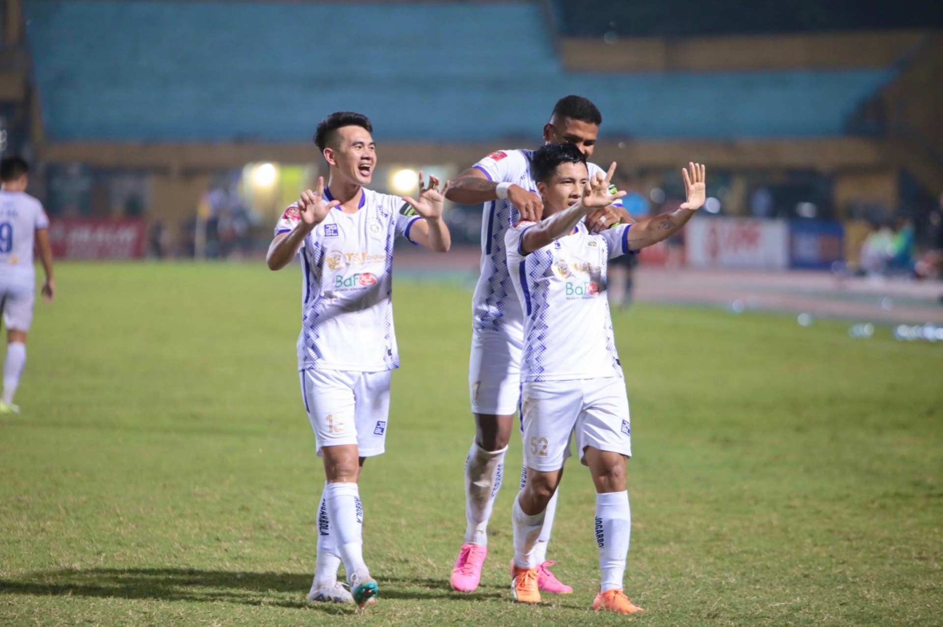 BXH V-League 2023 Vòng 1 GĐ2: Nóng bỏng cuộc đua vô địch