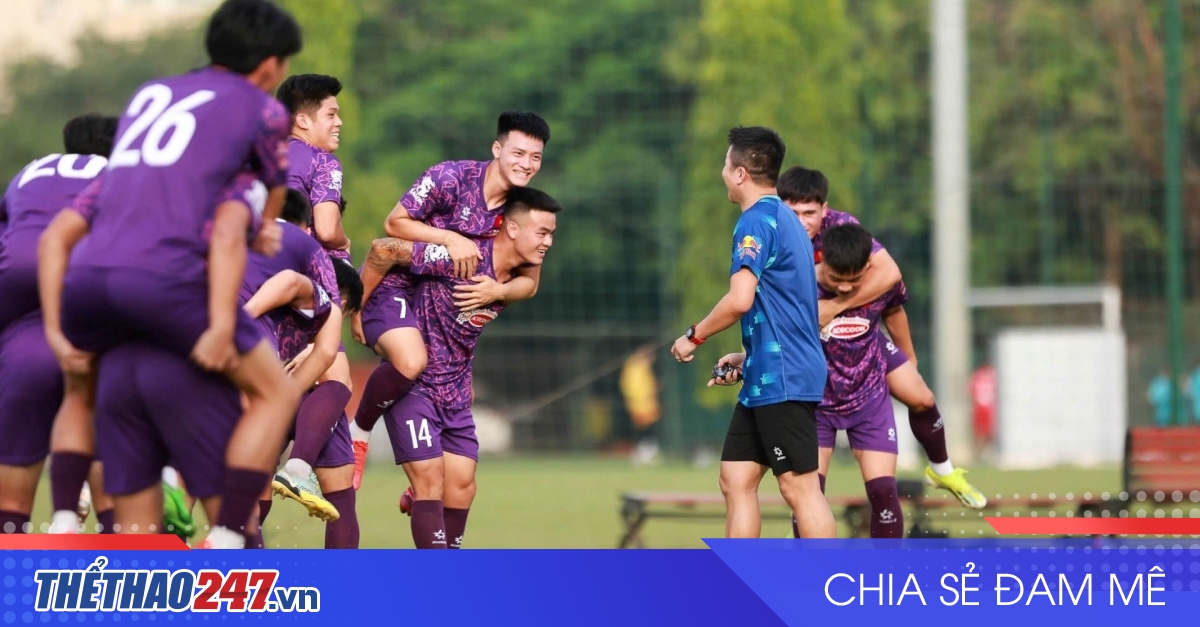 Tiền đạo Việt kiều Châu Âu lên U22 Việt Nam chuẩn bị cho SEA Games