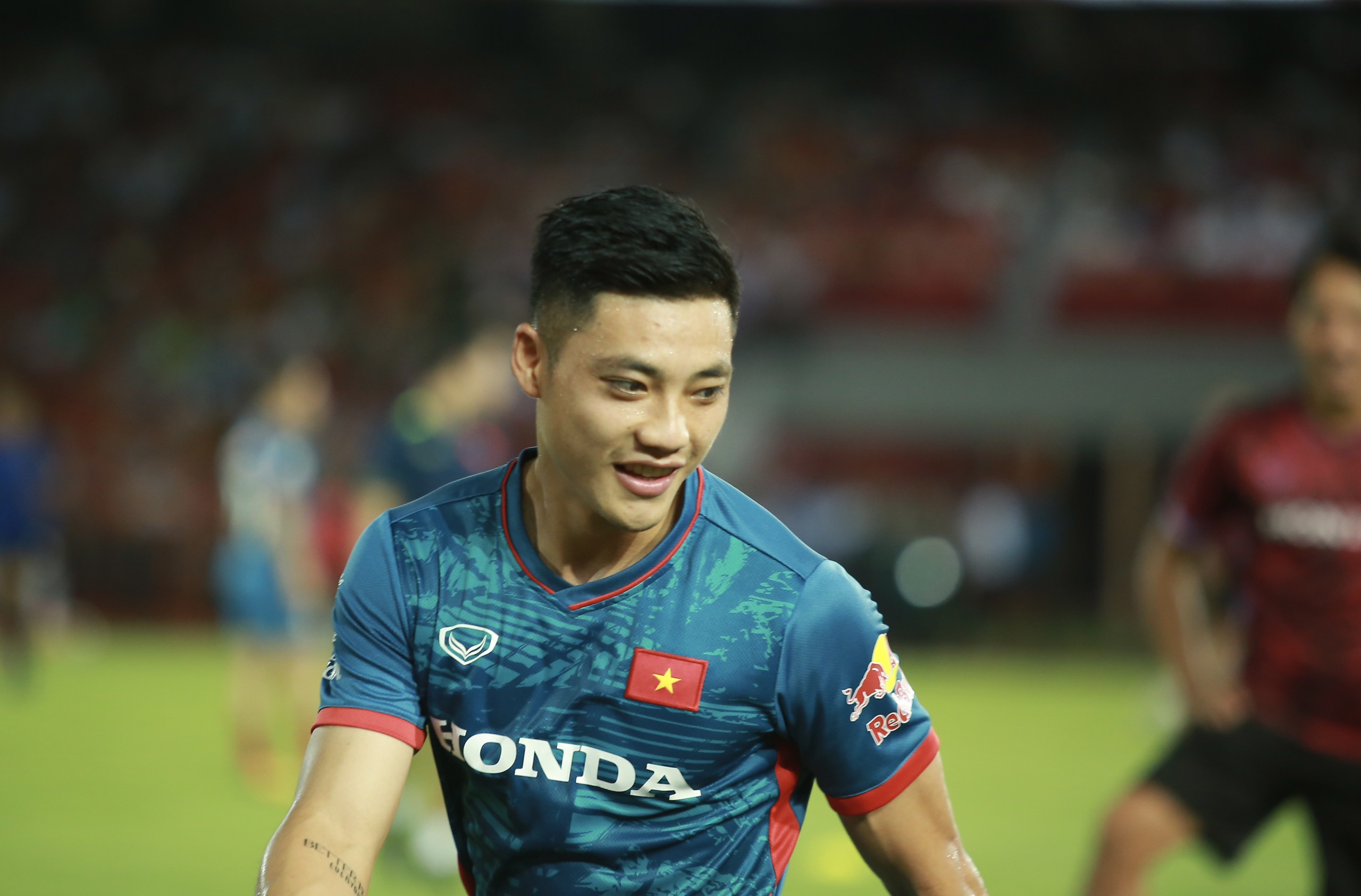 Lâm Ti Phông: 'Tôi từng hụt hẫng khi không được gọi lên ĐT Việt Nam'