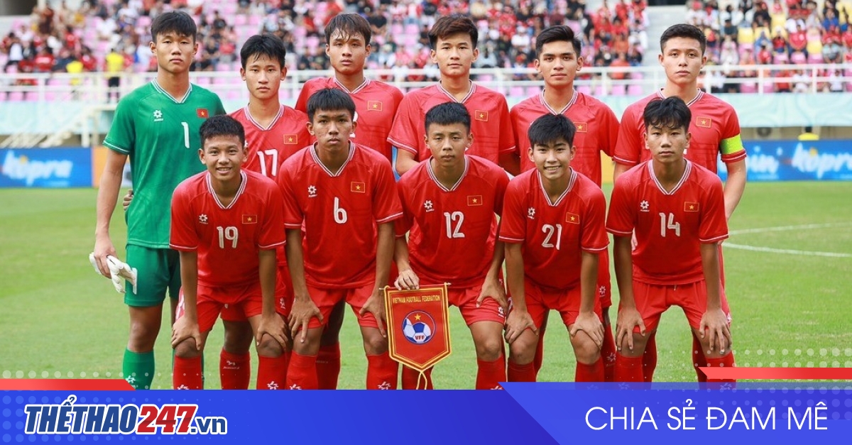 Video: U16 Việt Nam thủng lưới 5 bàn trước Indonesia