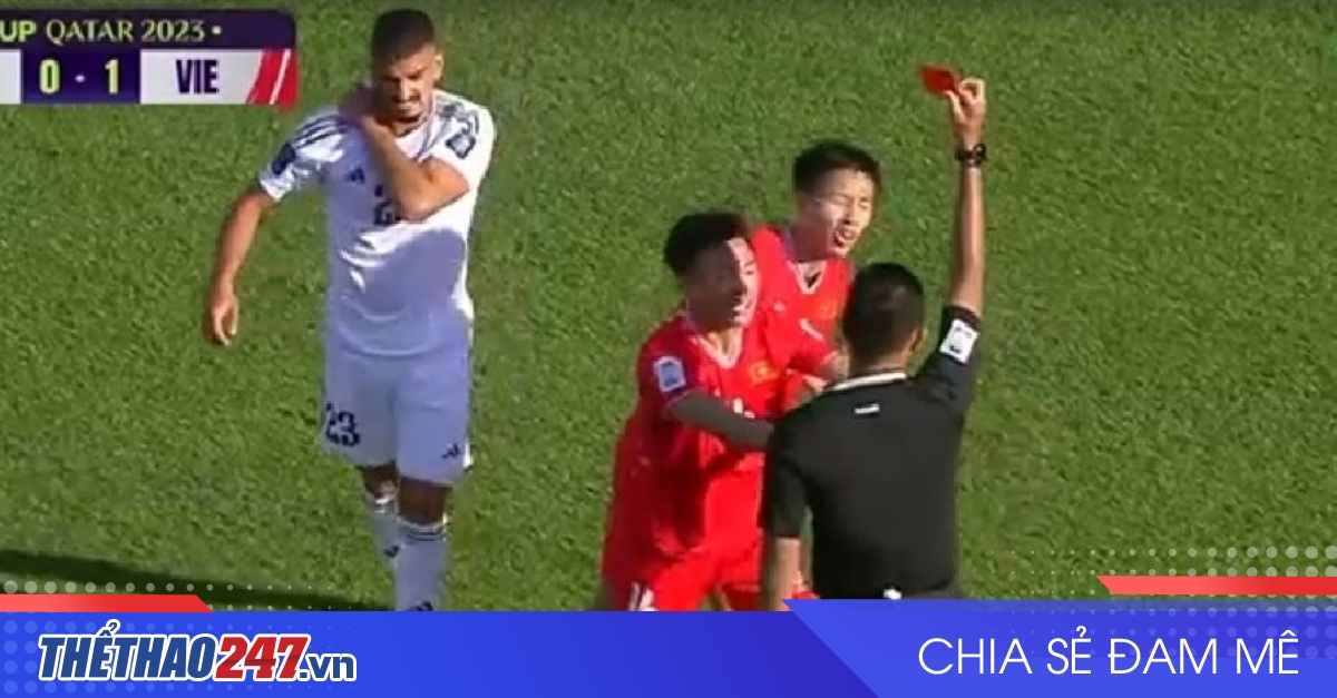 Sai sót liên quan đến thẻ đỏ của Khuất Văn Khang