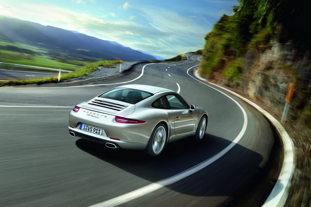 InnoDrive là gì? Khám phá công nghệ Cruise Control trên Porsche