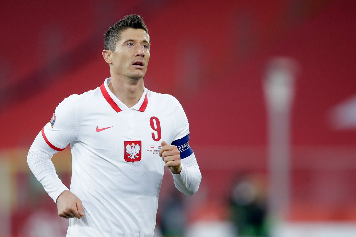 NÓNG: Lewandowski cầm đầu các cầu thủ, nổi loạn chống đối HLV tại World ...
