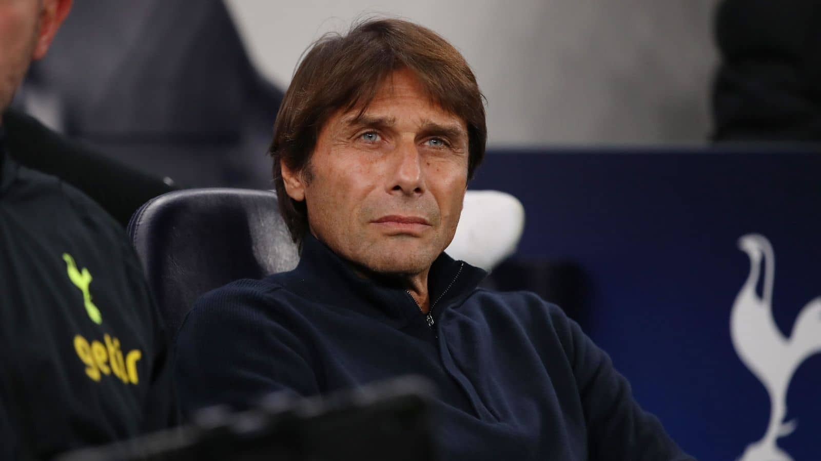Xác nhận tình trạng của HLV Antonio Conte sau cơn bạo bệnh