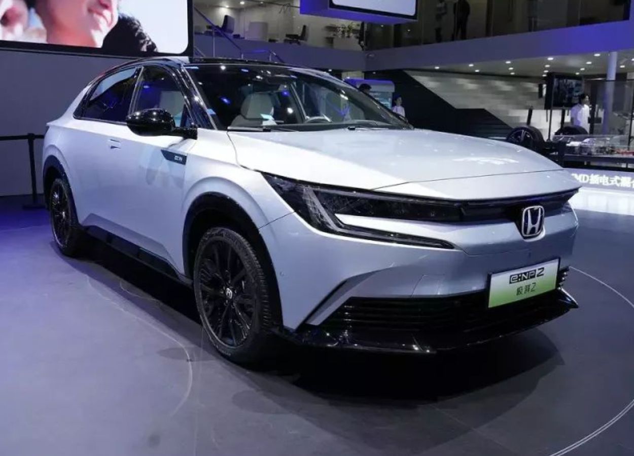 Honda ra mắt bộ đôi SUV đô thị chạy điện e:NP2 và e:NS2, tầm hoạt động trên 500km