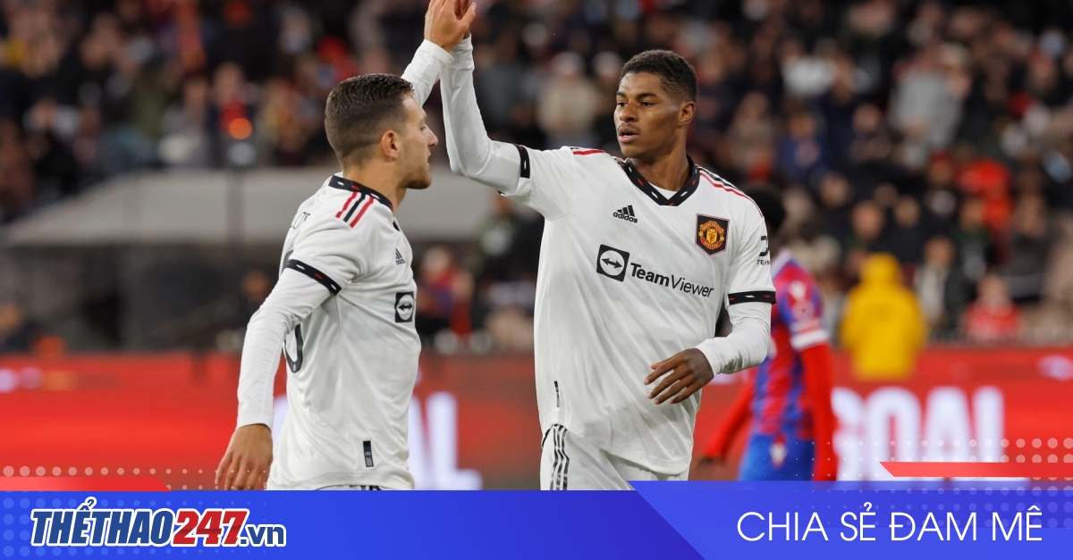 Bị từ chối thẳng thừng, Barcelona vẫn nỗ lực theo đuổi trụ cột MU