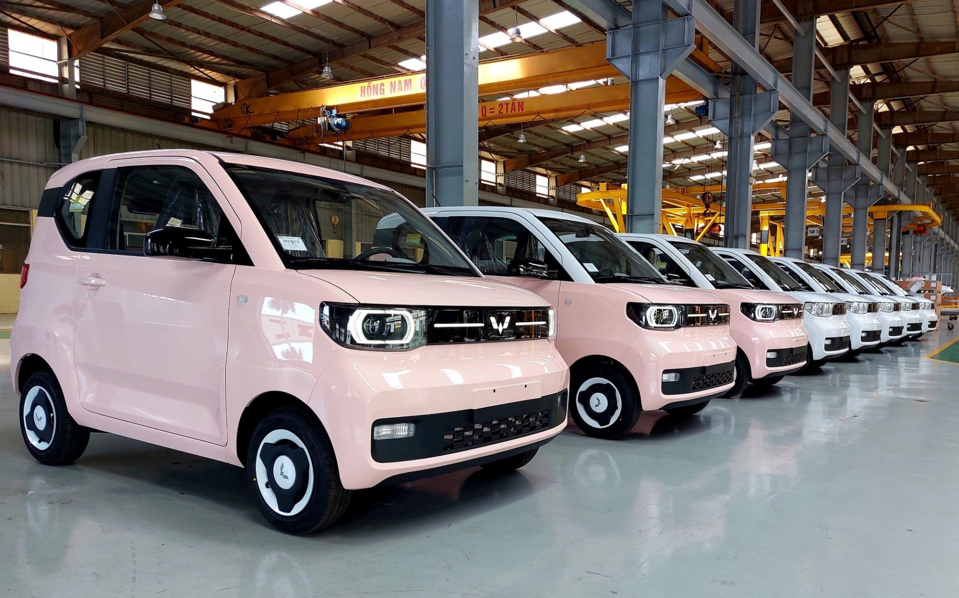 Wuling HongGuang Mini EV bản thương mại ồ ạt về đại lý, sẵn sàng bàn ...