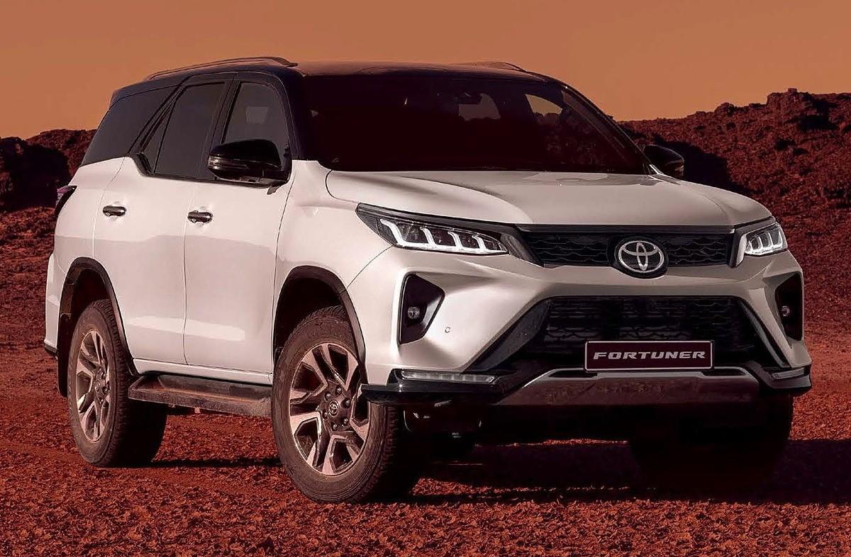 Toyota Fortuner Hybrid trình làng: Tràn ngập công nghệ, giá quy đổi từ ...