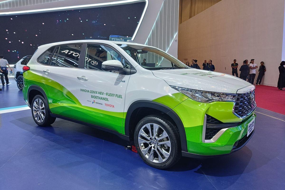 Vén màn Toyota Innova Hybrid chạy bằng nhiên liệu sinh học: Vận hành ...