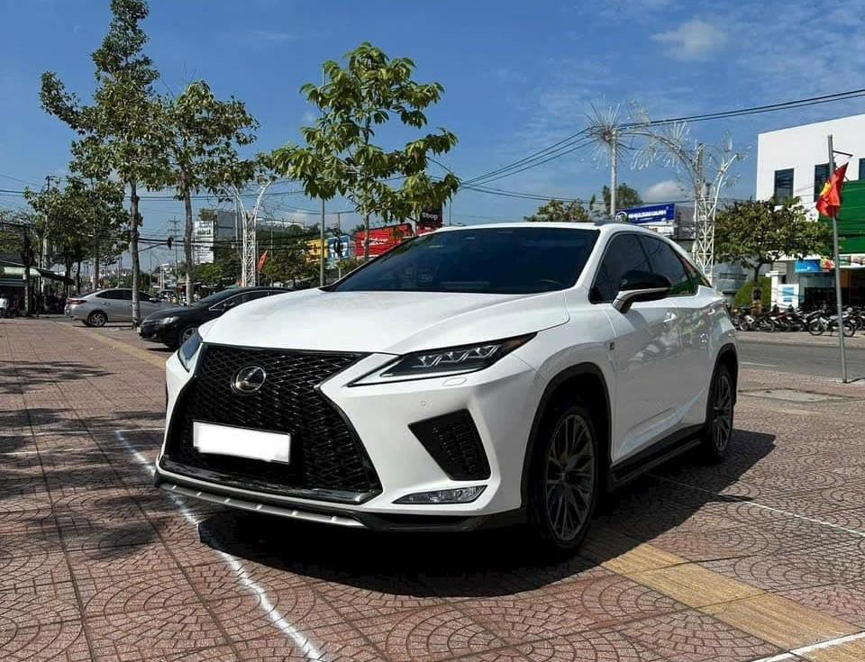 Lexus RX 300 F Sport 2021 chạy lướt 3 năm tại Việt Nam có giá thế nào ...