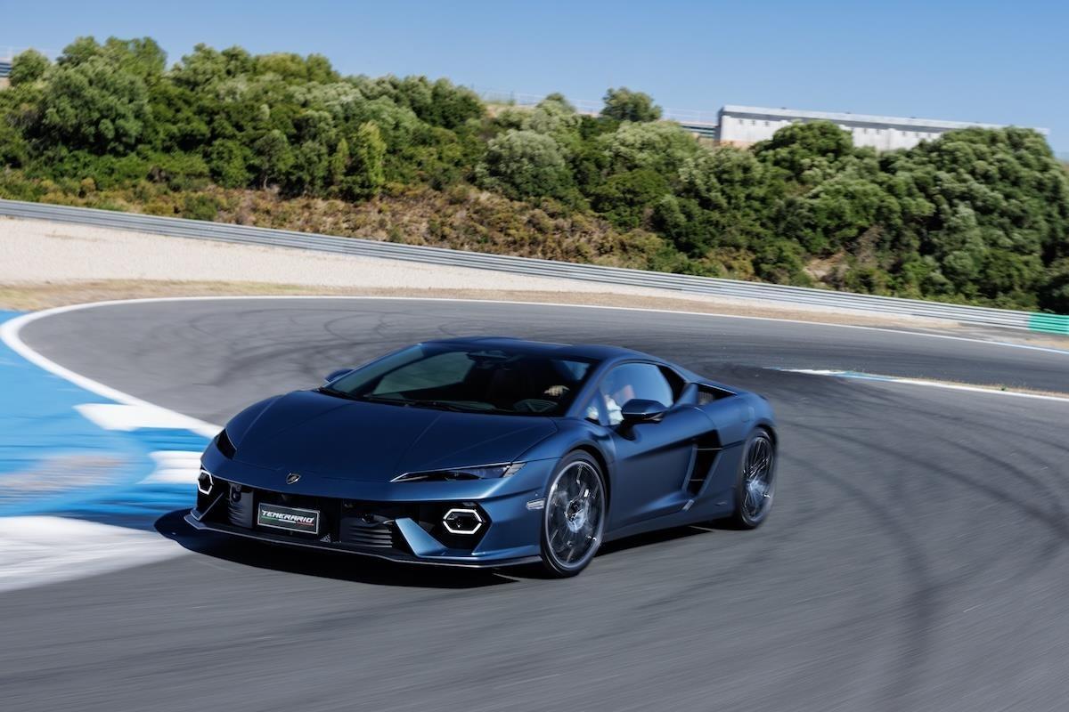 Siêu xe hybrid Lamborghini Temerario nhận đặt hàng tại Việt Nam, giá ...