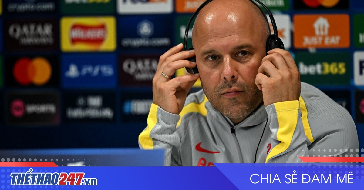 Arne Slot muốn Liverpool tạo 'đêm đặc biệt' tại Anfield ngày trở lại C1