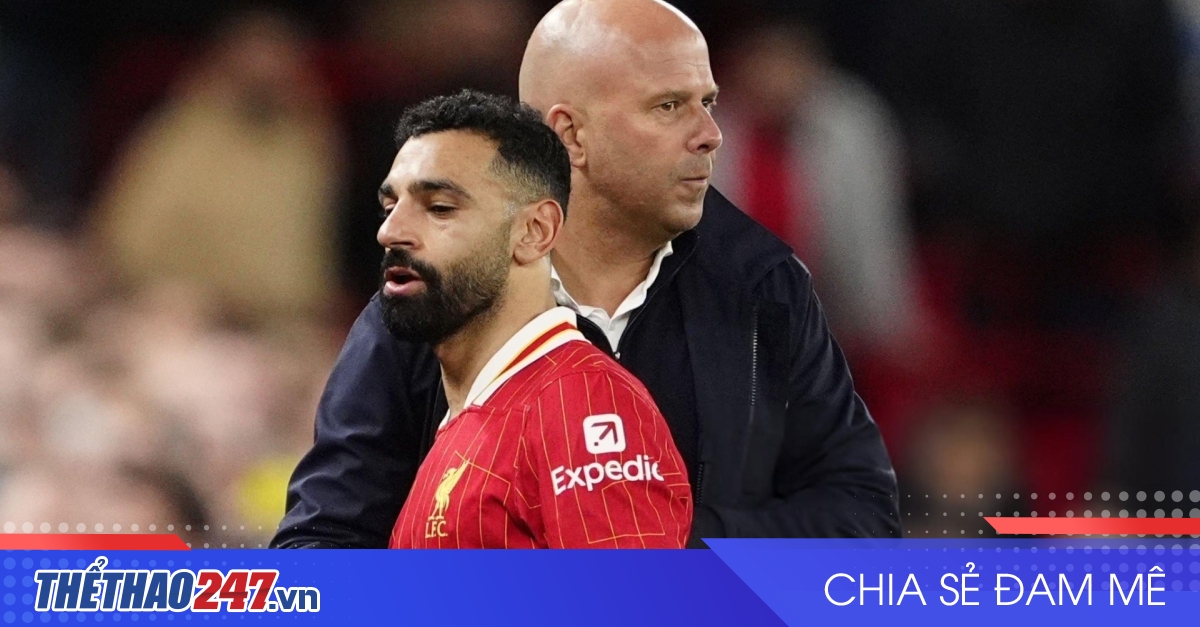 Nhắc tới Man City, Slot khéo léo đề cập tương lai của Salah