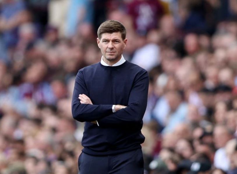 Gerrard tuyên bố “không quan tâm” đến cuộc đua vô địch