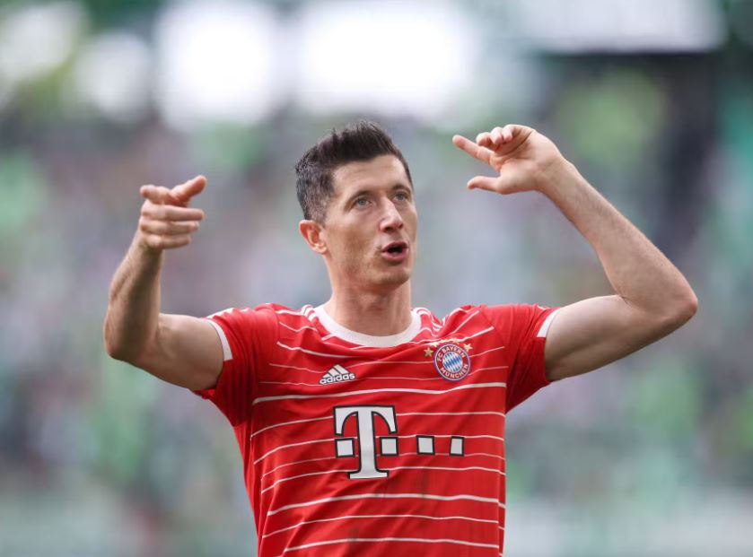 Từ chối Real Madrid, Lewandowski “một lòng” hướng về Barcelona
