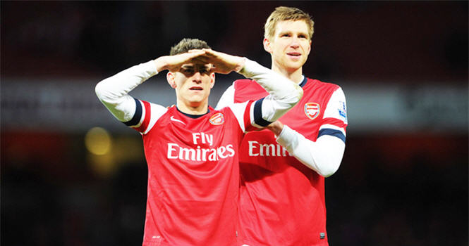 Ngoại hạng Anh: Arsenal và 2 tuần khủng khiếp