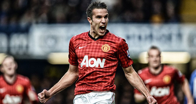 Bất ngờ: Mourinho muốn có sự phục vụ của Robin van Persie