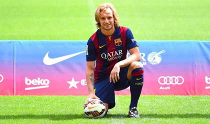 Man Utd và Man City đại chiến vì tiền vệ Ivan Rakitic