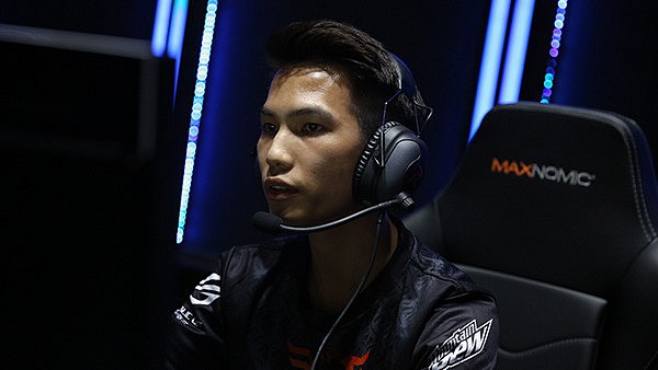 Sena tuyên bố giải nghệ, chuyển về làm streamer