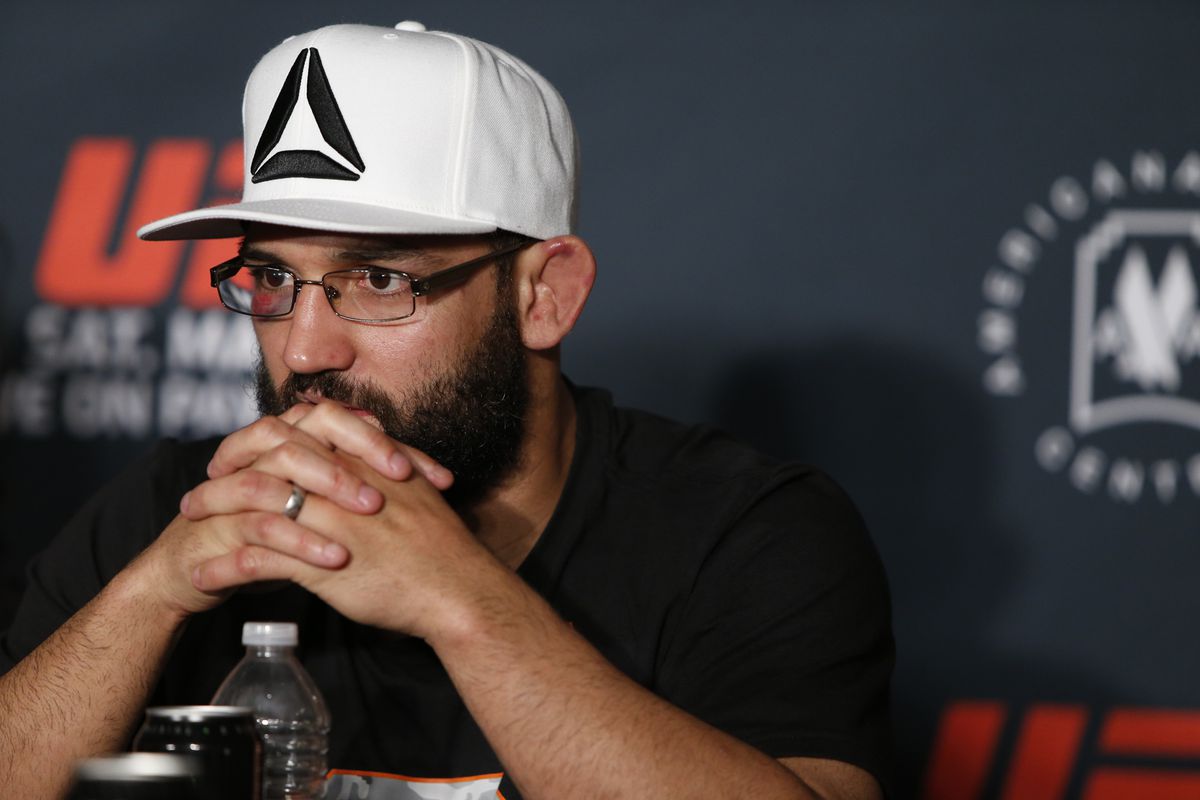 MMA: Johny Hendricks chính thức giải nghệ.
