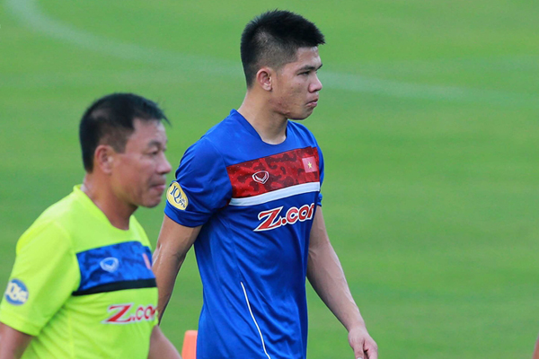 Văn Toàn làm thủ môn, lộ diện cầu thủ dứt điểm vô đối ở ĐTVN