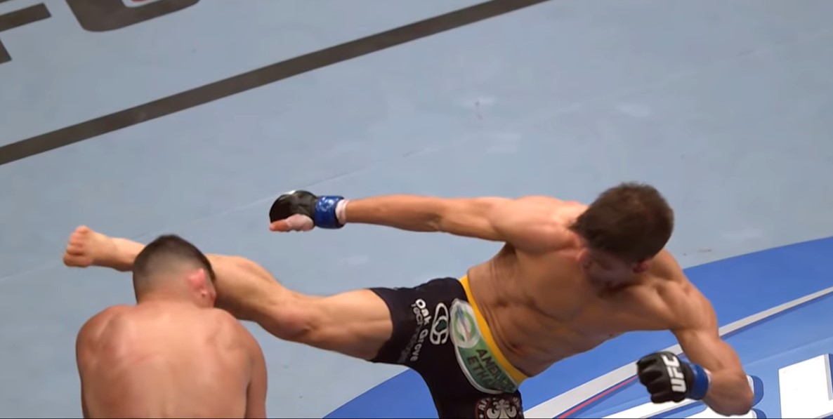 VIDEO: Mãn nhãn với top 10 pha head kick knockout hay nhất lịch sử UFC