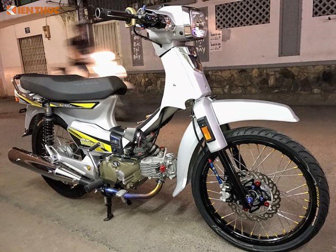 Vì sao chiếc Honda Dream II này có giá tới hơn 200 triệu