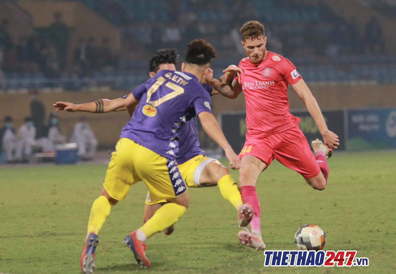 Video bàn gỡ hòa tuyệt đẹp của Geovane Magno vào lưới Hà Nội