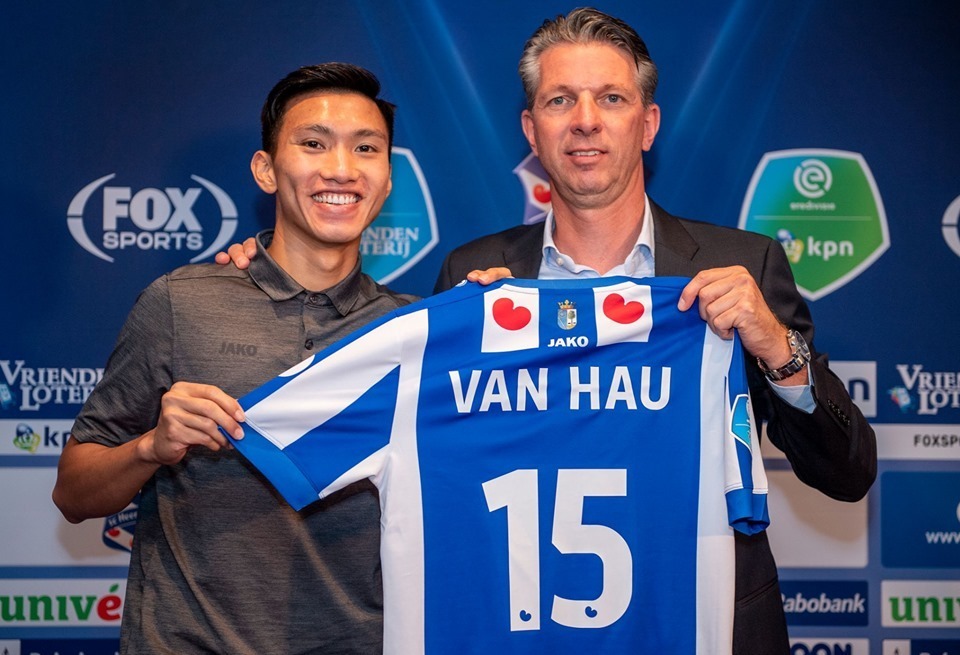 Văn Hậu thu hút sự quan tâm cực lớn trên trang chủ Heerenveen